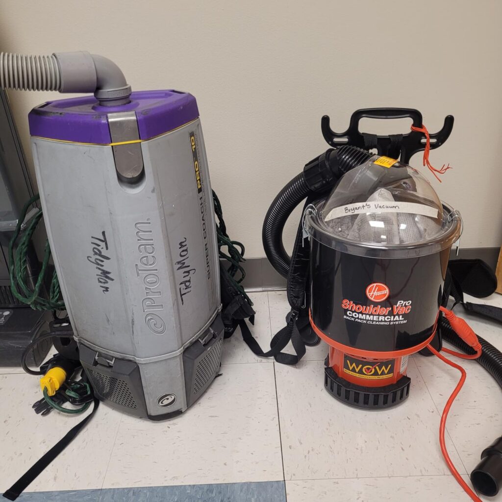 8 Best Vacuums for Ceiling Cleaning (January 2026) Tested