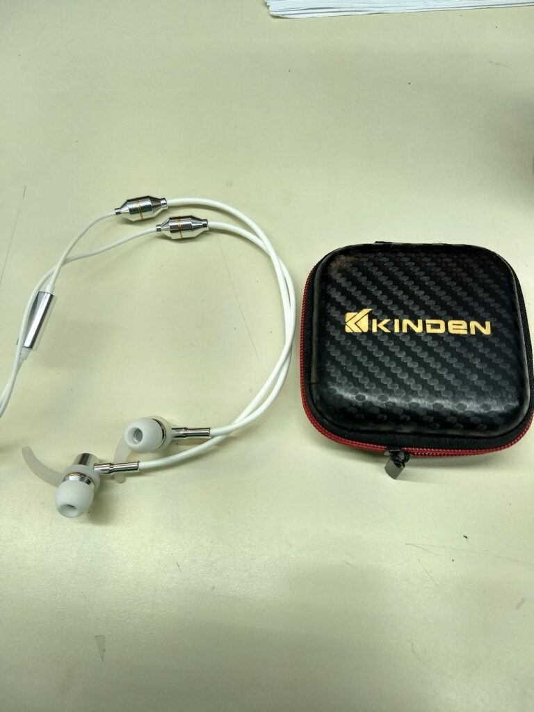 9 Best EMF Protection Headphones (nmf] 2026 Buyer's Guide)