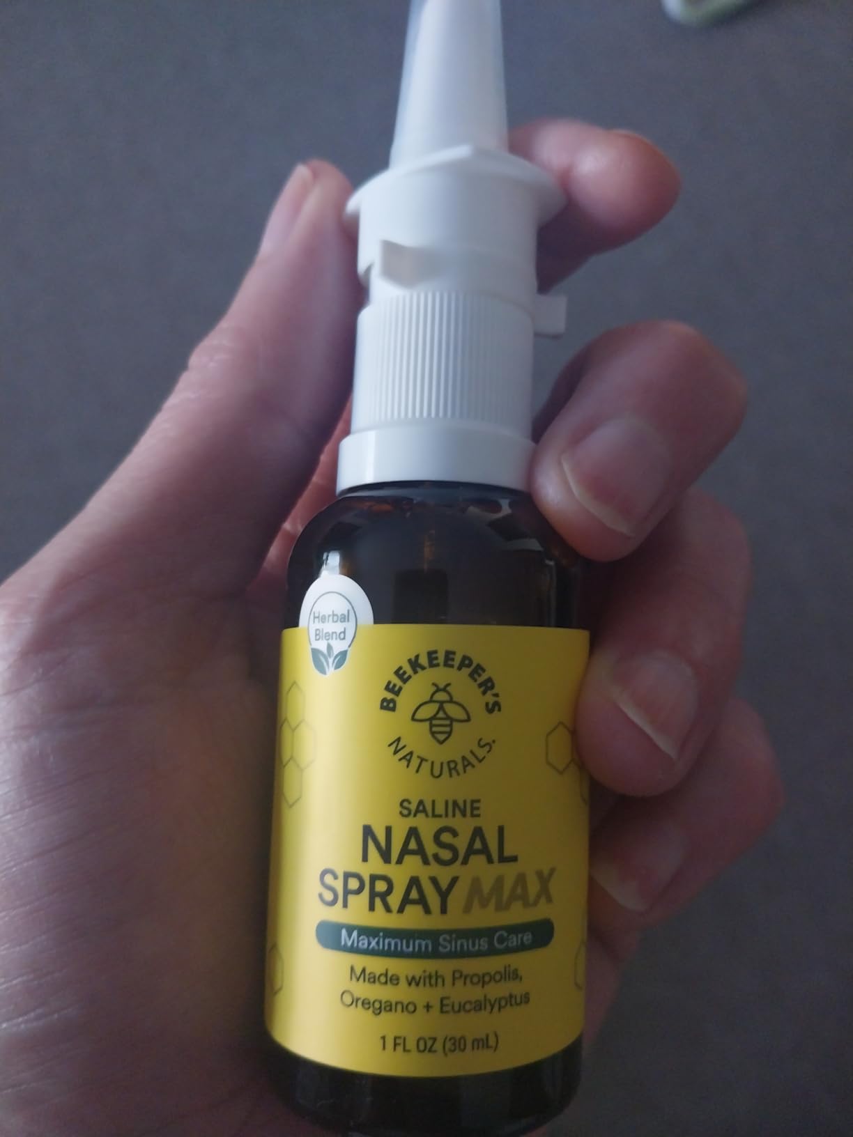 Beekeeper’s Propolis Nasal Spray Review: Does It Work?